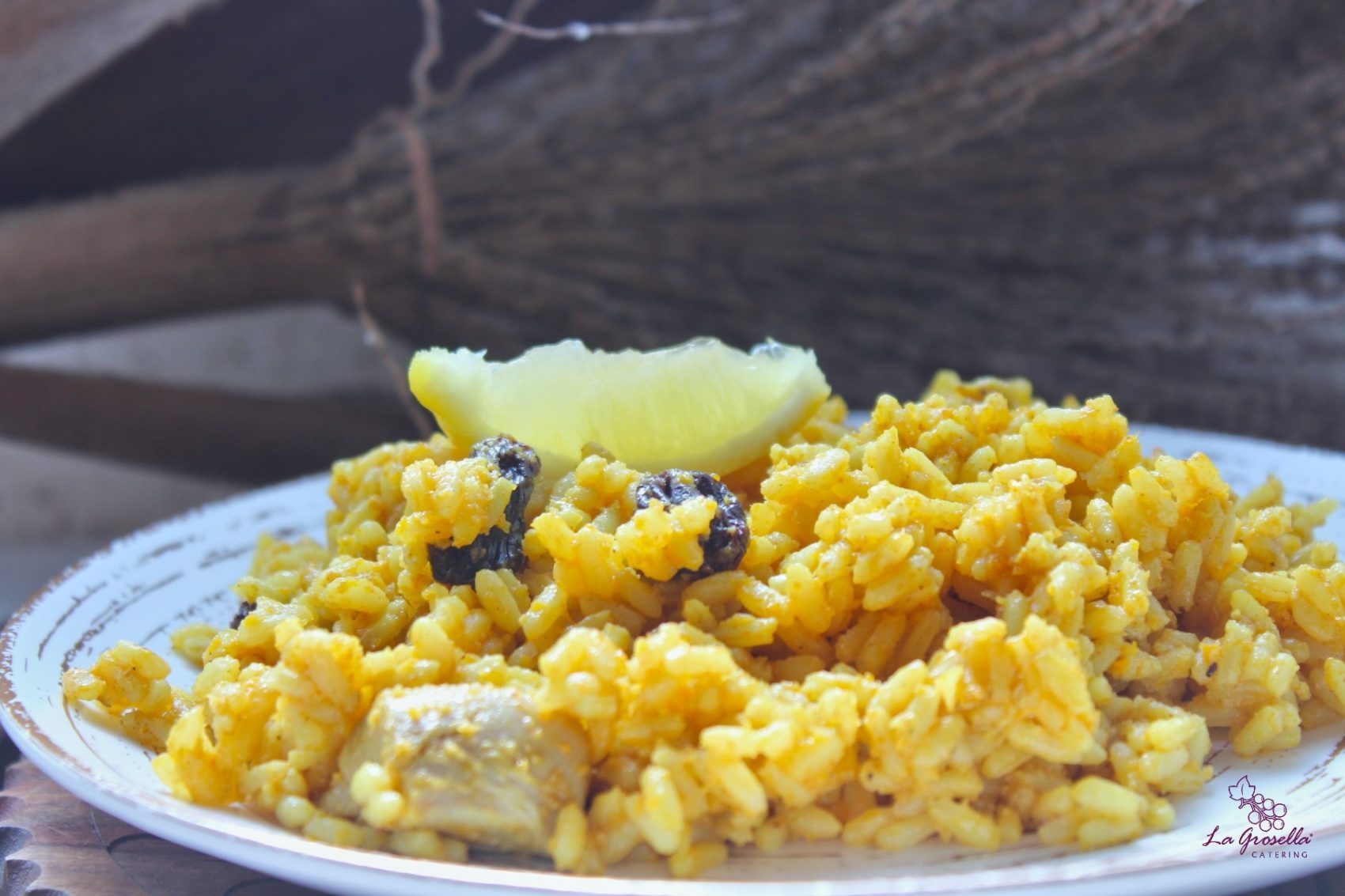 Arroz con pollo al estilo árabe - La Grosella® - Comida para llevar y ...