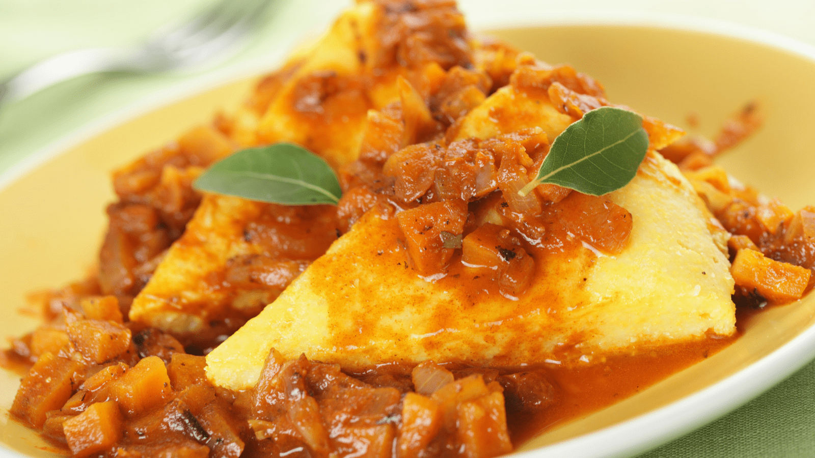 Polenta con pisto manchego - La Grosella® - Comida para llevar y menús ...