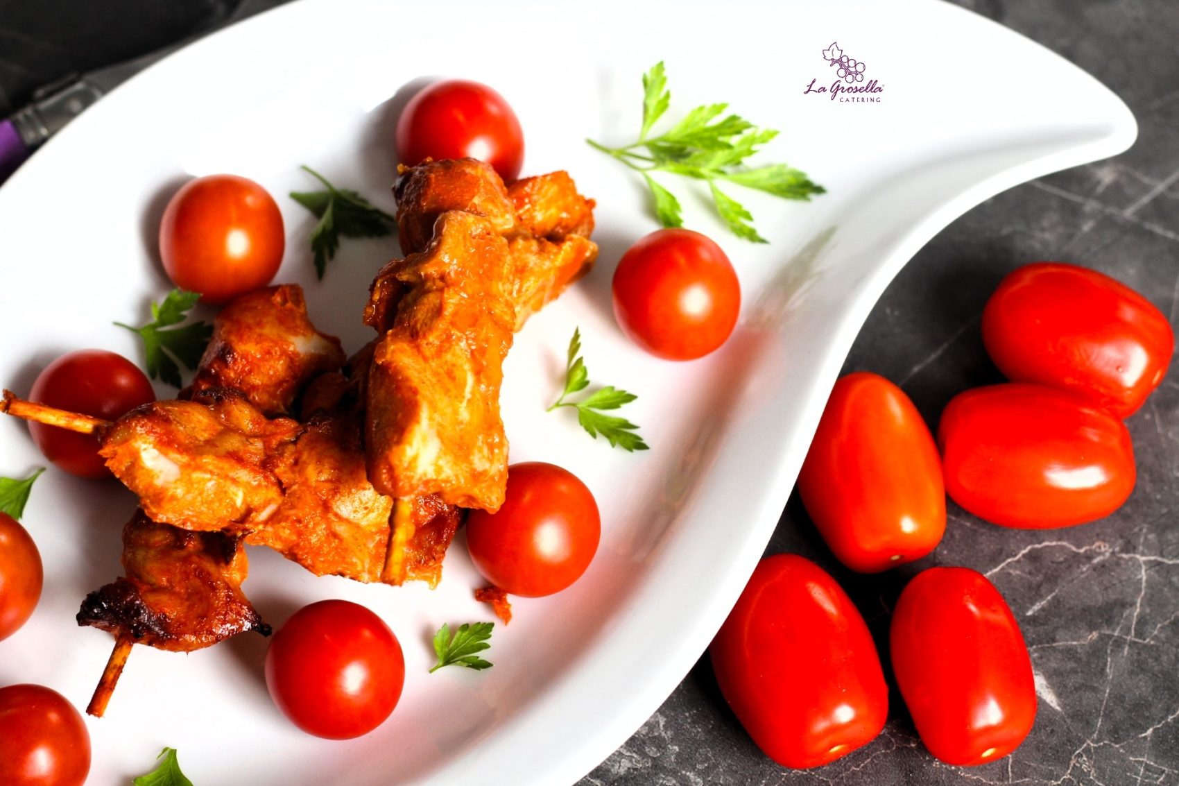 Mini brochetas de pollo - La Grosella® - Comida para llevar y menús ...
